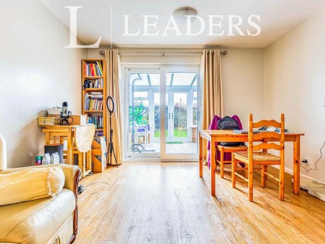 2 bedroom terraced house to rent