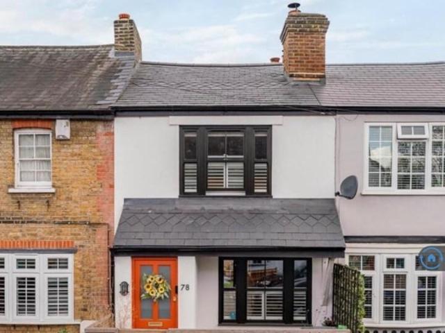 2 bedroom terraced house to rent