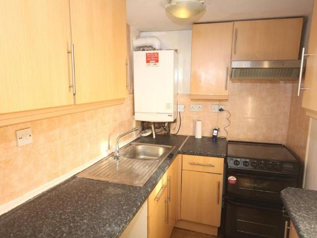 2 bedroom flat to rent