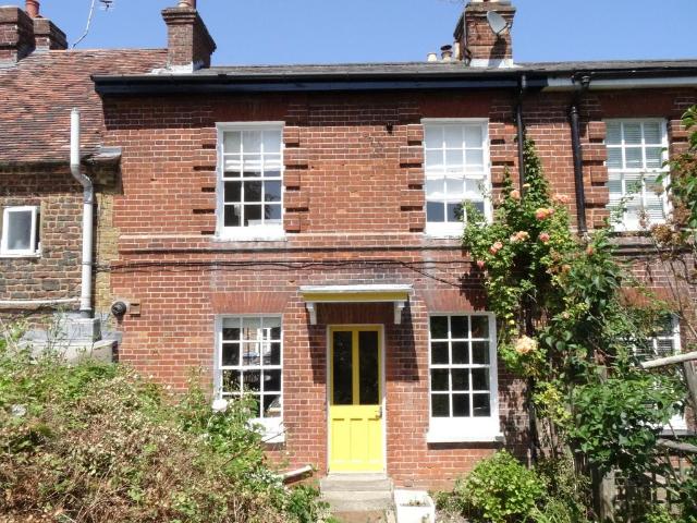2 bedroom terraced house to rent