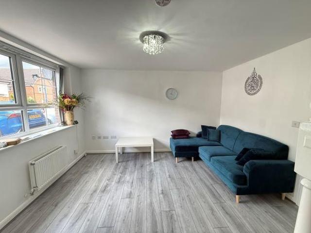 2 bedroom terraced house to rent