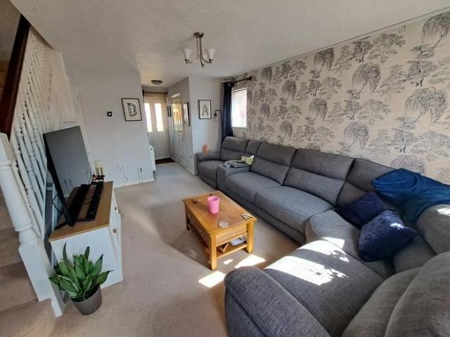 2 bedroom terraced house to rent