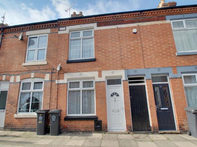 2 bedroom terraced house to rent