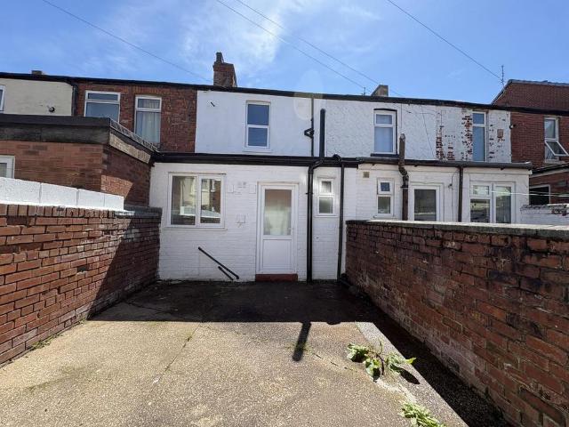2 bedroom terraced house to rent