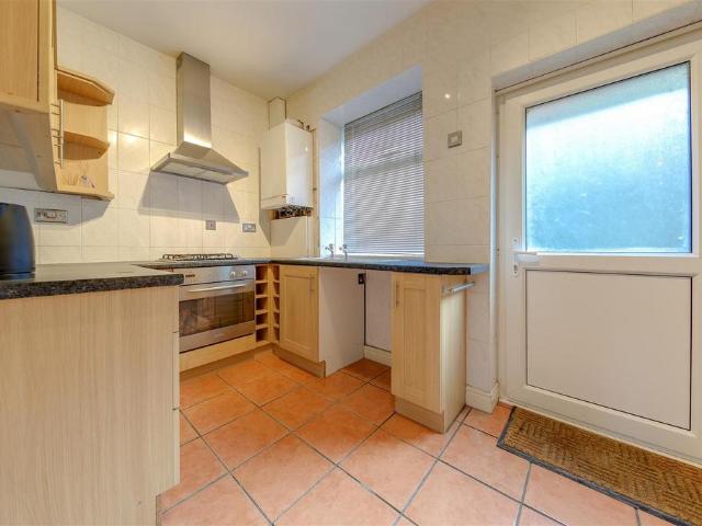 2 bedroom terraced house to rent