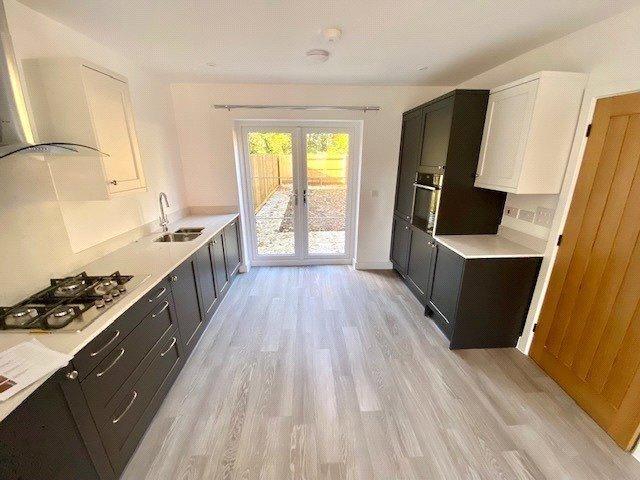 2 bedroom terraced house to rent