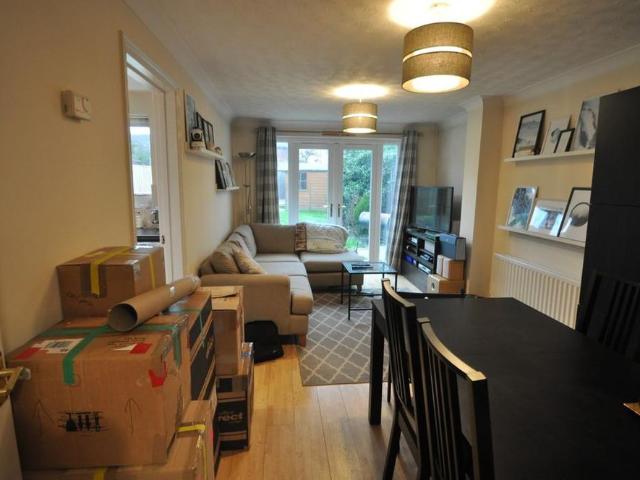 2 bedroom terraced house to rent
