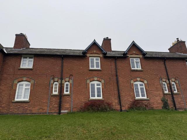 2 bedroom terraced house to rent