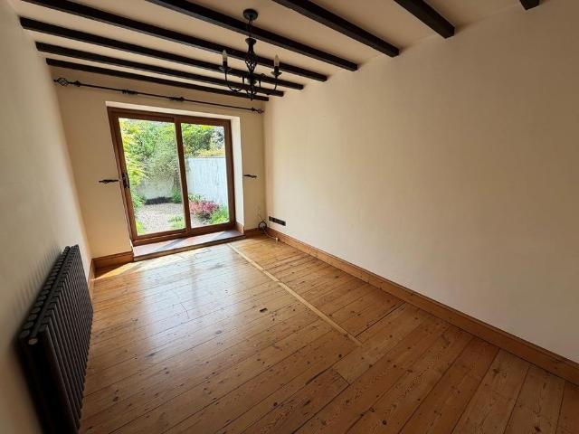 2 bedroom terraced house to rent