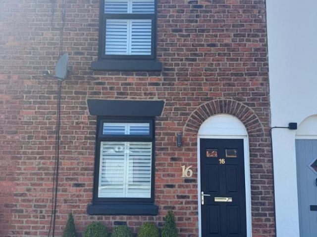 2 bedroom terraced house to rent
