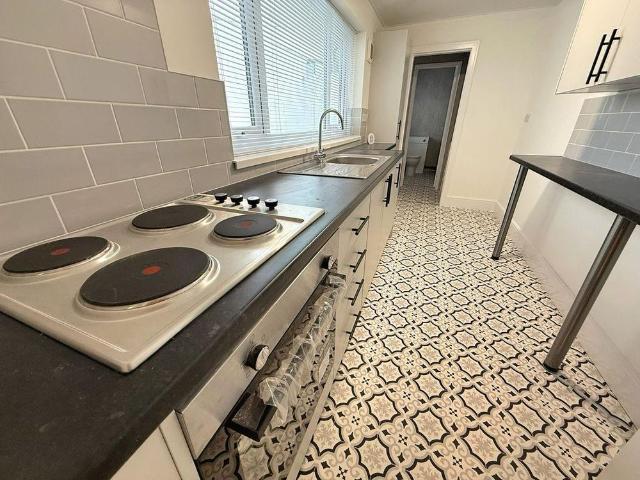 2 bedroom terraced house to rent