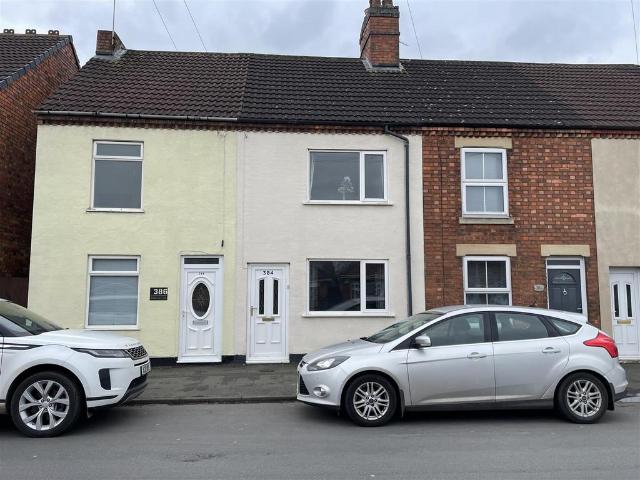 2 bedroom terraced house to rent