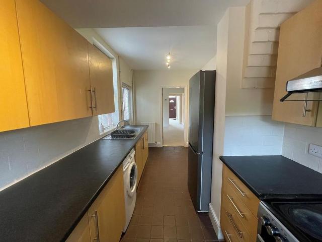 2 bedroom terraced house to rent