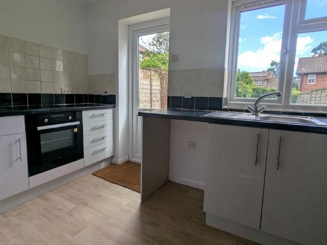 2 bedroom terraced house to rent