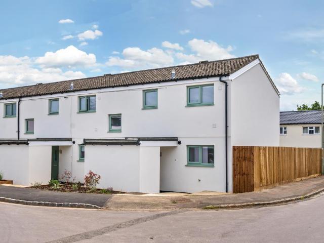 2 bedroom terraced house to rent
