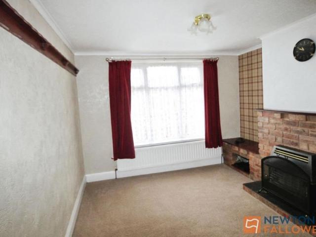 2 bedroom terraced house to rent