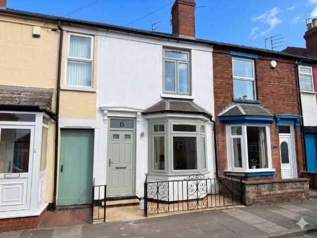 2 bedroom terraced house to rent