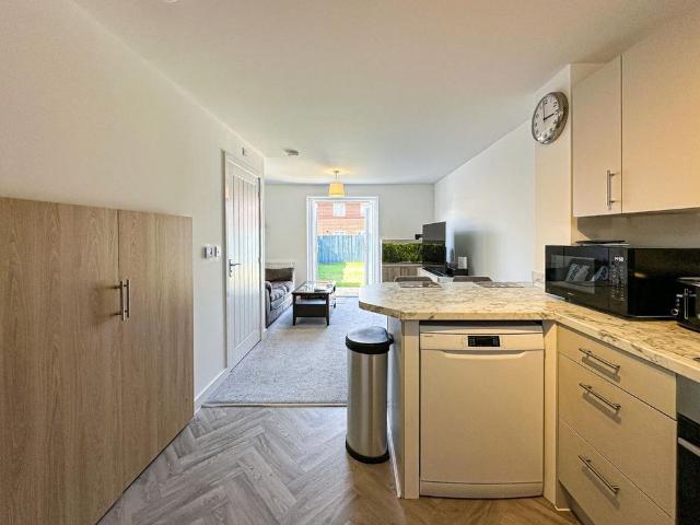 2 bedroom terraced house to rent