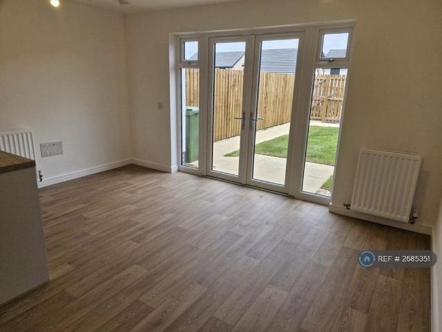 2 bedroom terraced house to rent