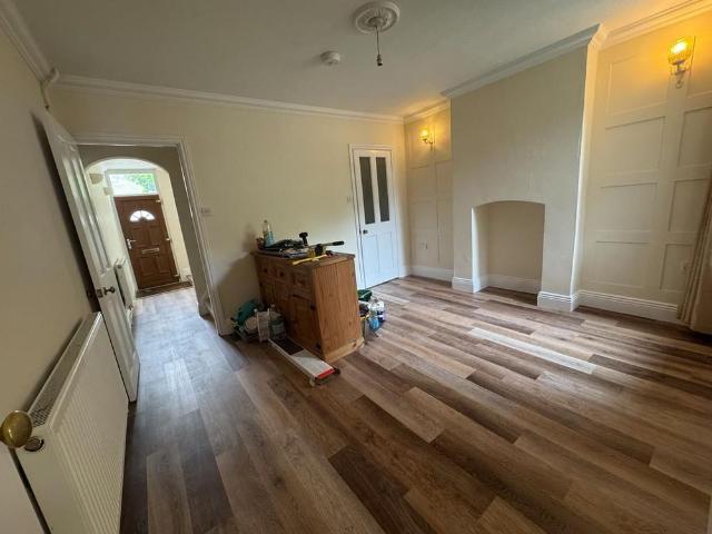 2 bedroom terraced house to rent
