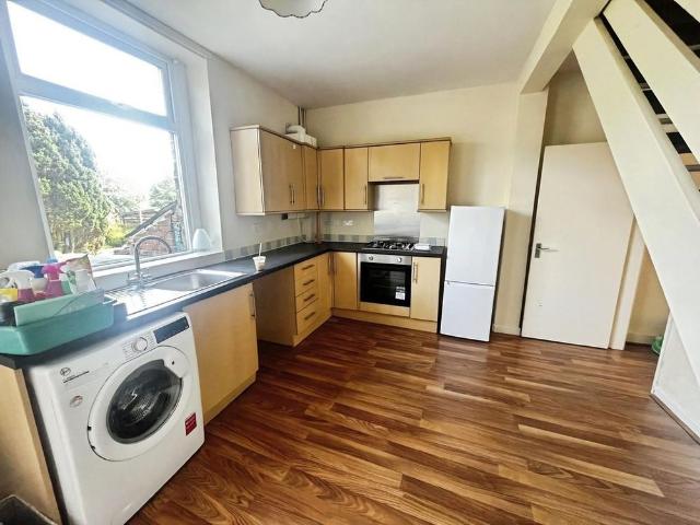 2 bedroom terraced house to rent