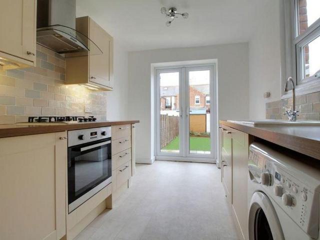 2 bedroom terraced house to rent