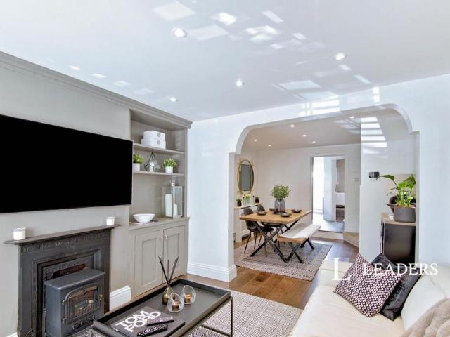 2 bedroom terraced house to rent
