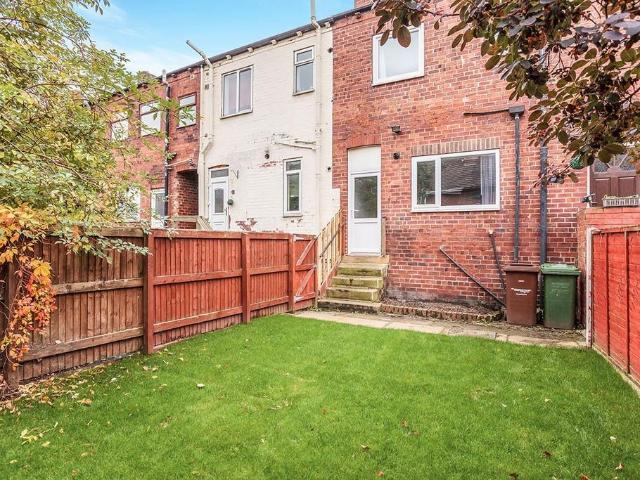 2 bedroom terraced house to rent