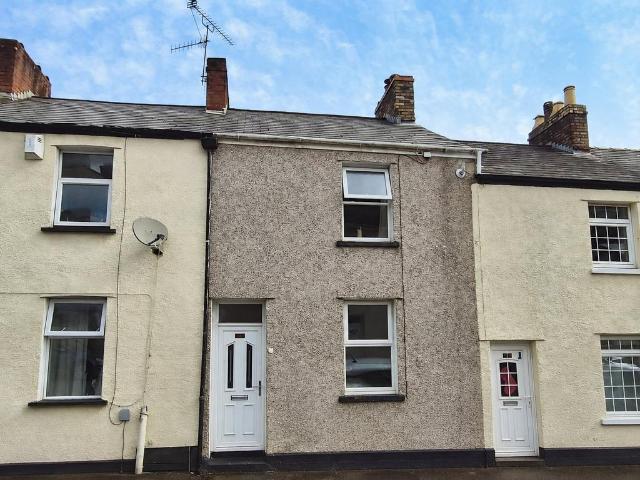 2 bedroom terraced house to rent