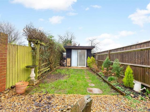 2 bedroom terraced house to rent