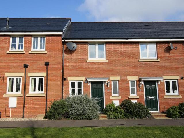 2 bedroom terraced house to rent