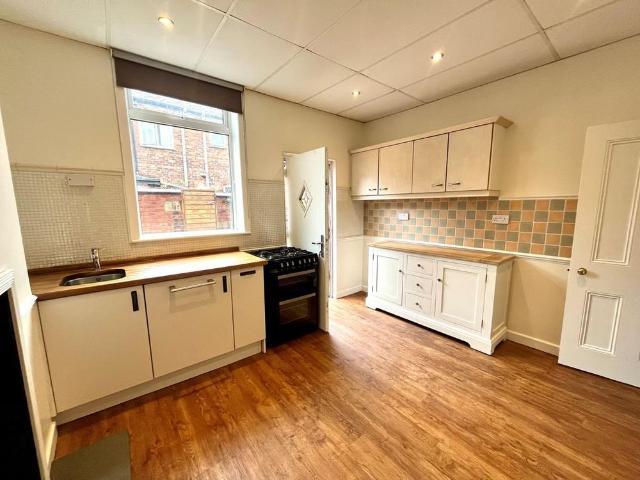 2 bedroom terraced house to rent