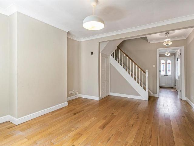 2 bedroom terraced house to rent