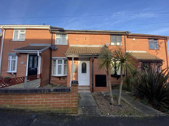 2 bedroom terraced house to rent