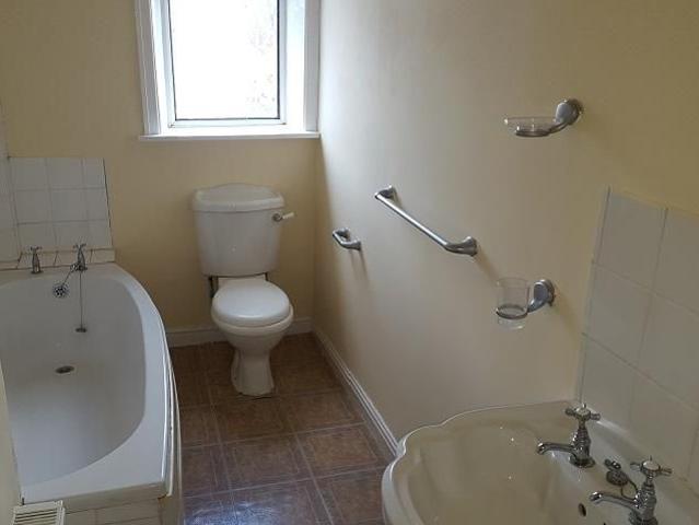 2 bedroom terraced house to rent