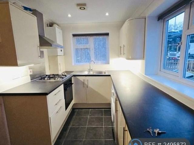 2 bedroom terraced house to rent