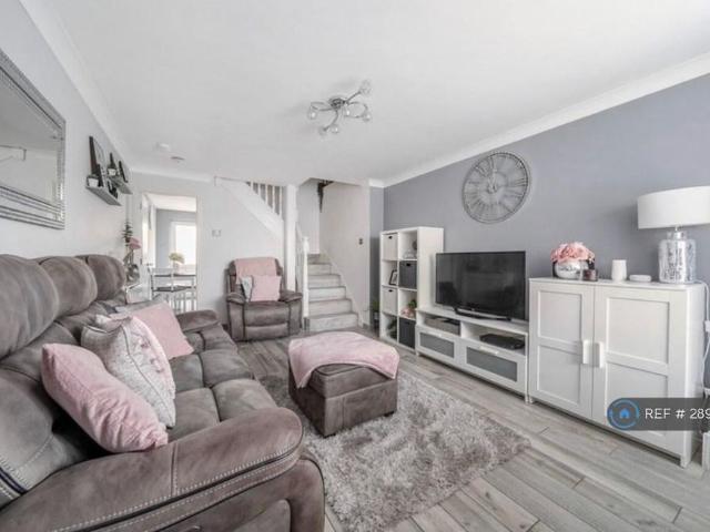 1 bedroom in a house share to rent