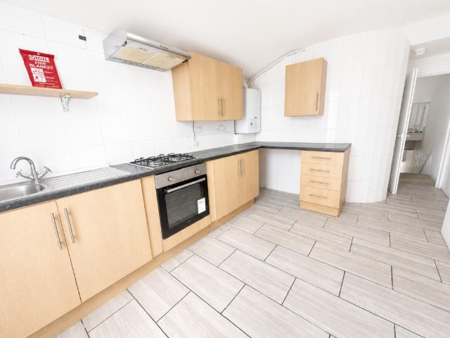 2 bedroom terraced house to rent