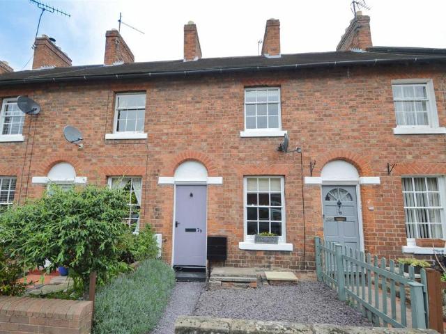 2 bedroom terraced house to rent