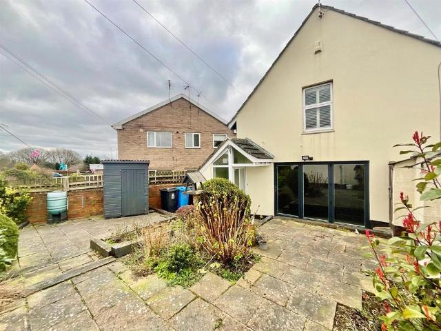 2 bedroom terraced house to rent