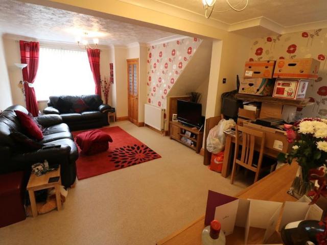 2 bedroom terraced house to rent