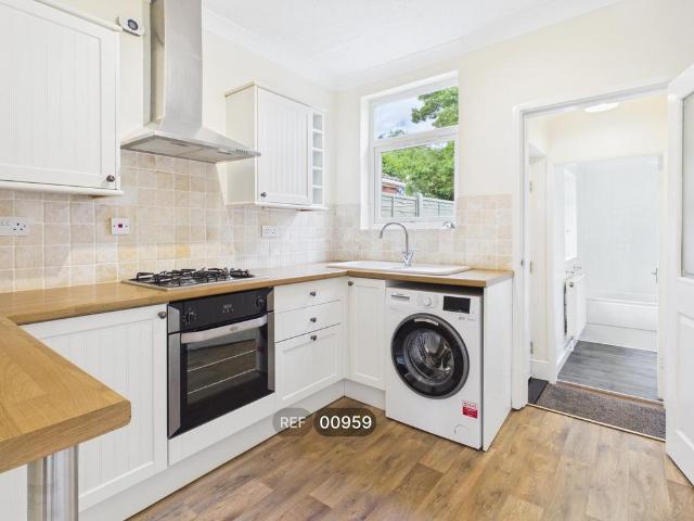 2 bedroom terraced house to rent