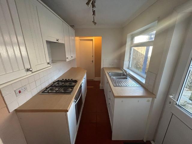 2 bedroom terraced house to rent