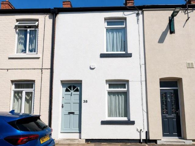 2 bedroom terraced house to rent
