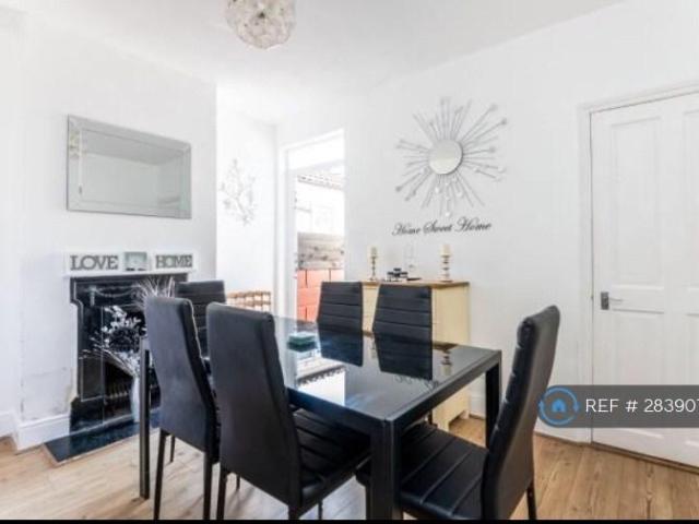 2 bedroom terraced house to rent