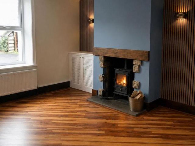 2 bedroom terraced house to rent