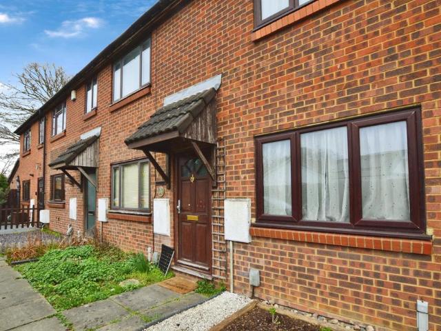 2 bedroom terraced house to rent