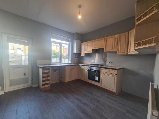 2 bedroom terraced house to rent