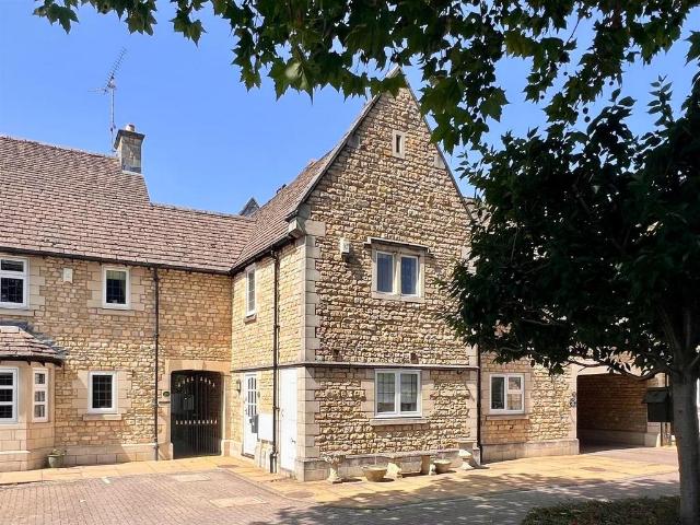 2 bedroom terraced house to rent