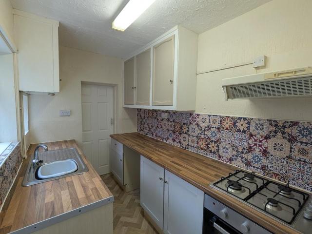 2 bedroom terraced house to rent